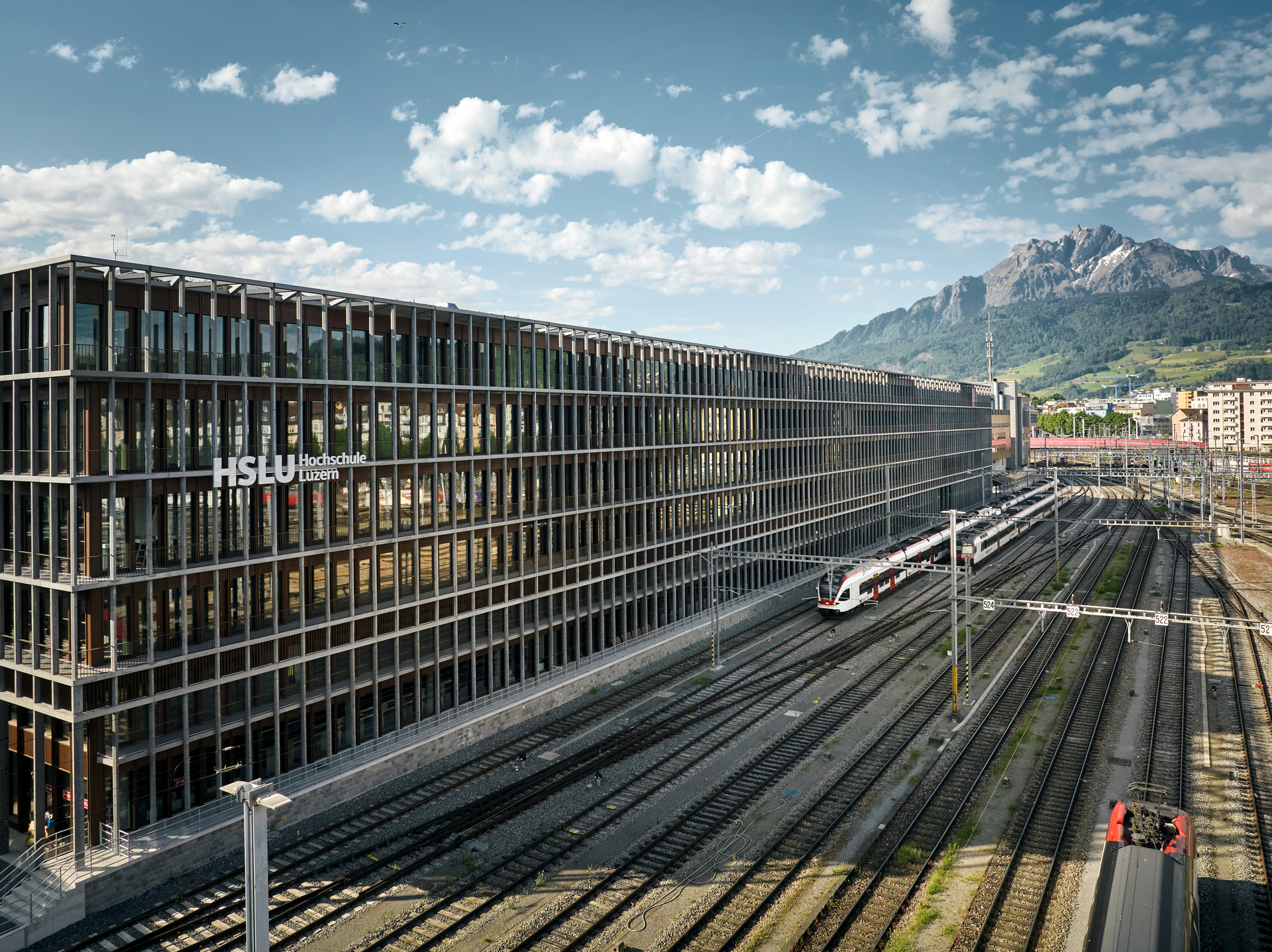HSLU Lucerne University of Applied Sciences and Arts – School of ...
